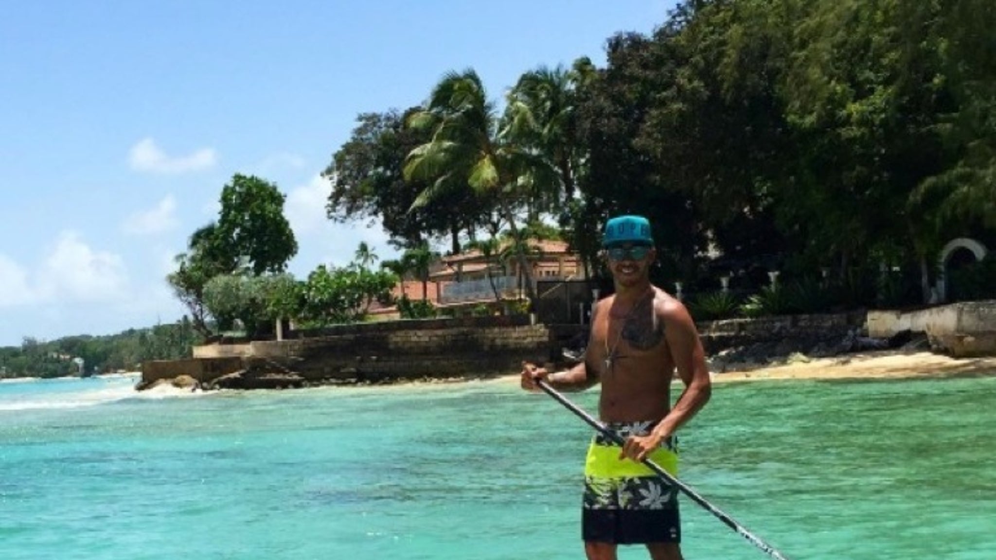 Lewis Hamilton's Shirtless Photos