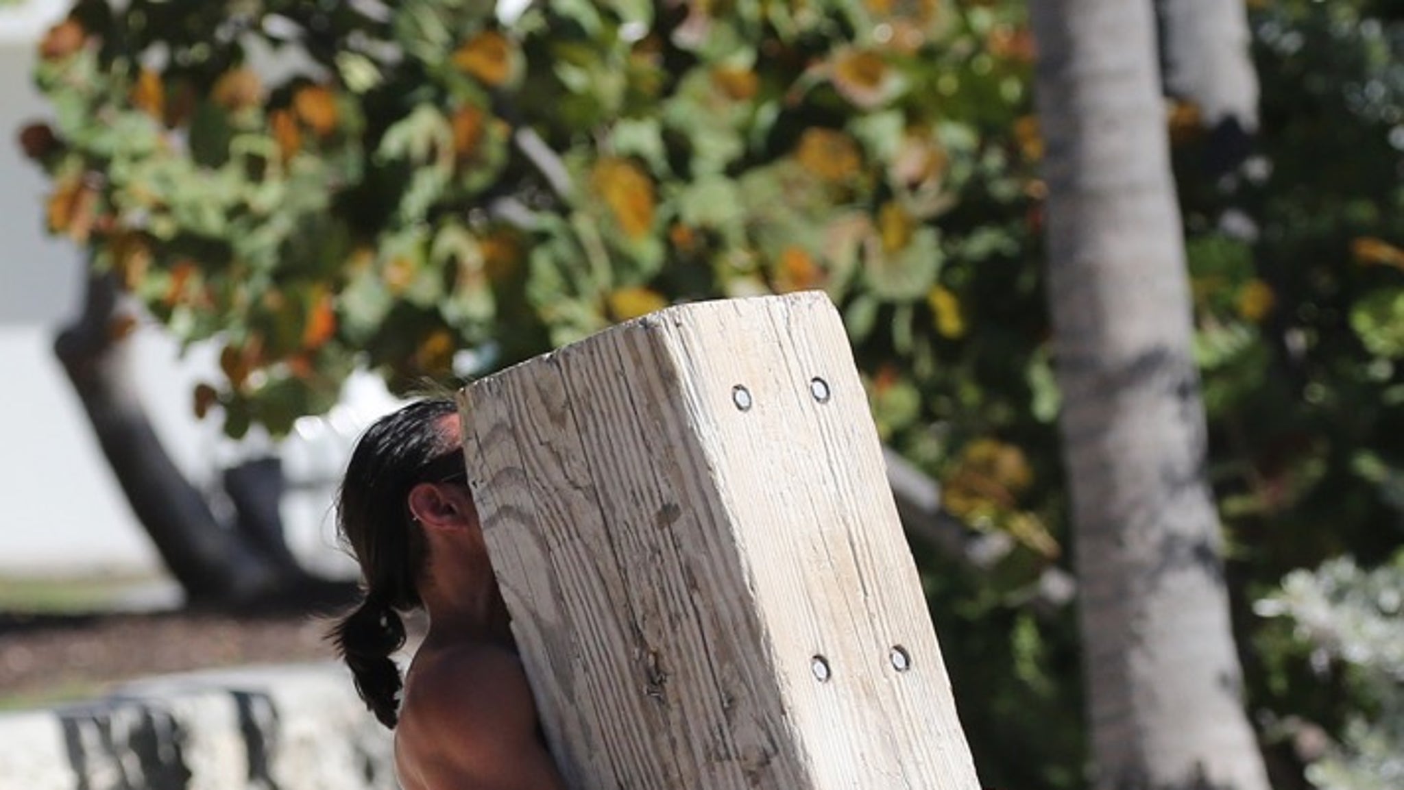 Salt Bae Workin' Out In Miami -- Beachy Gains