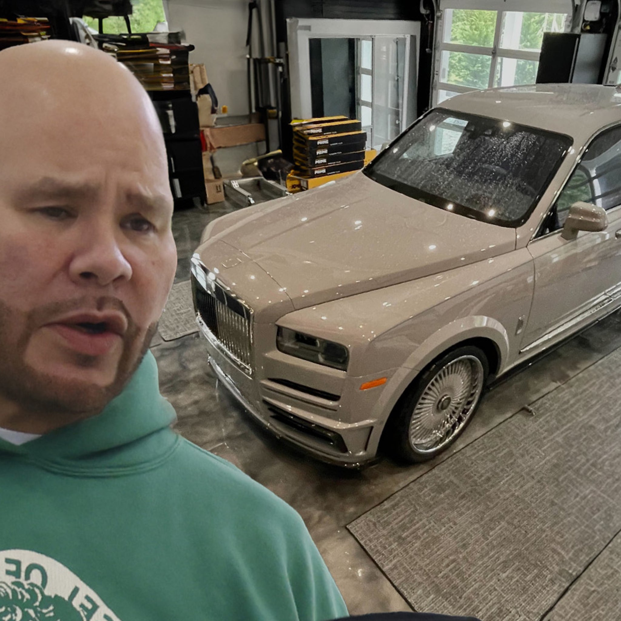 Rolls Royce's Instagram, Twitter & Facebook on IDCrawl