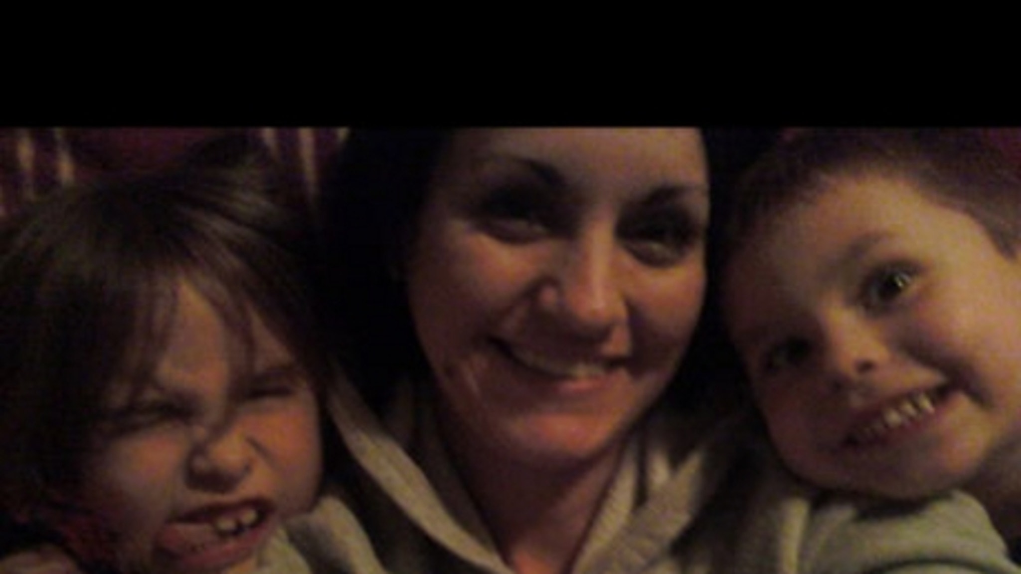 TMZ's Wacky Family Photos Contest