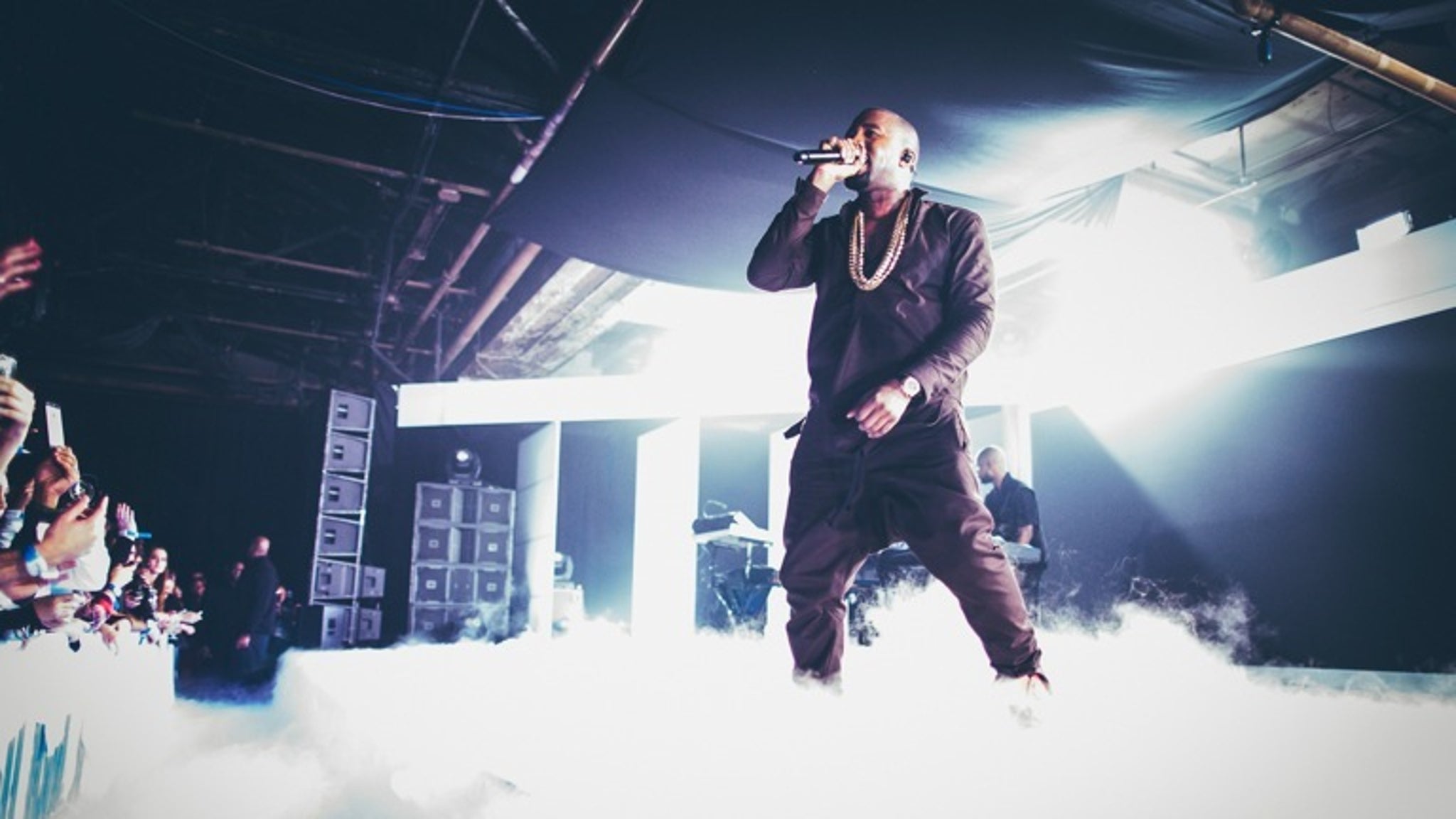 Kanye West -- Live Performance Photos