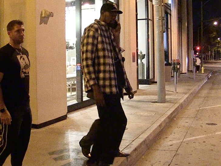 YouTube's 'King of Random' Grant Thompson Dead at 38, Paragliding Accident