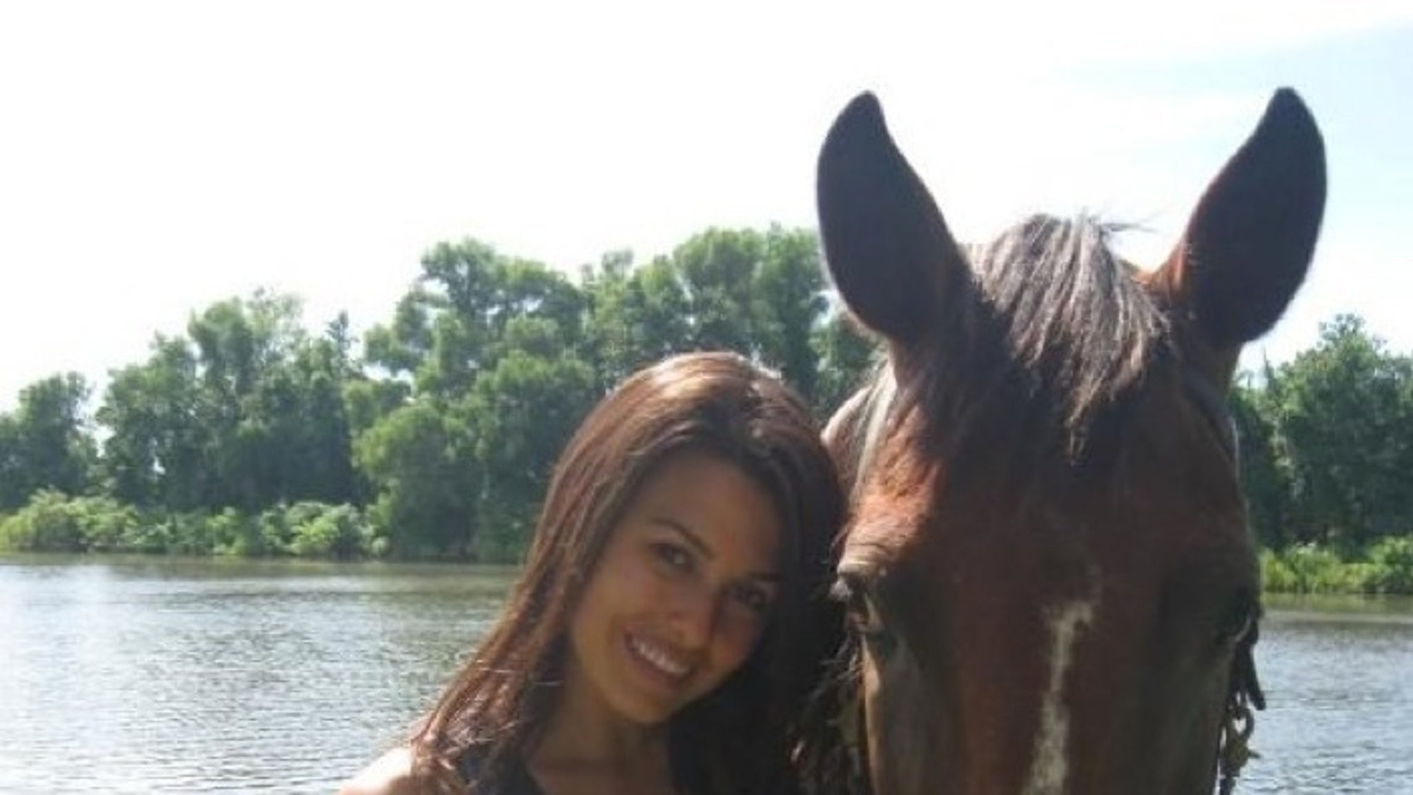 Hannah Lee Fowler's Hot Shots