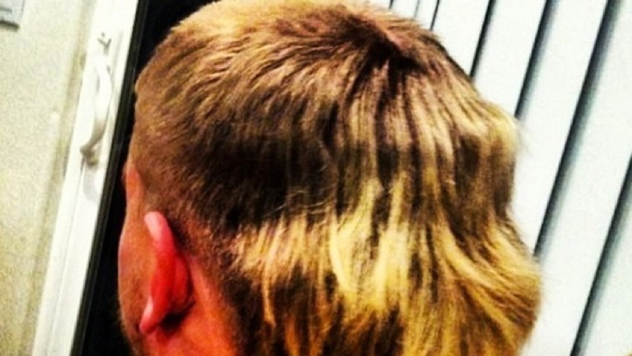 NFL's Brock Hekking -- Magic Mullet!