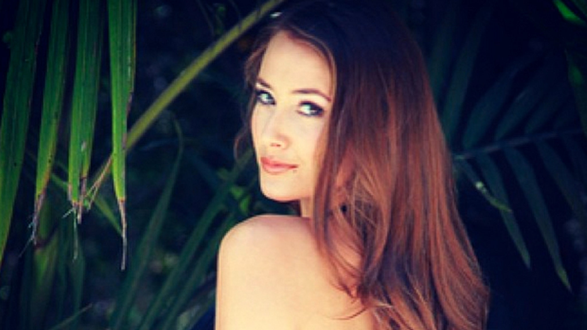 Carrie Baker's Sexy Instagram Photos