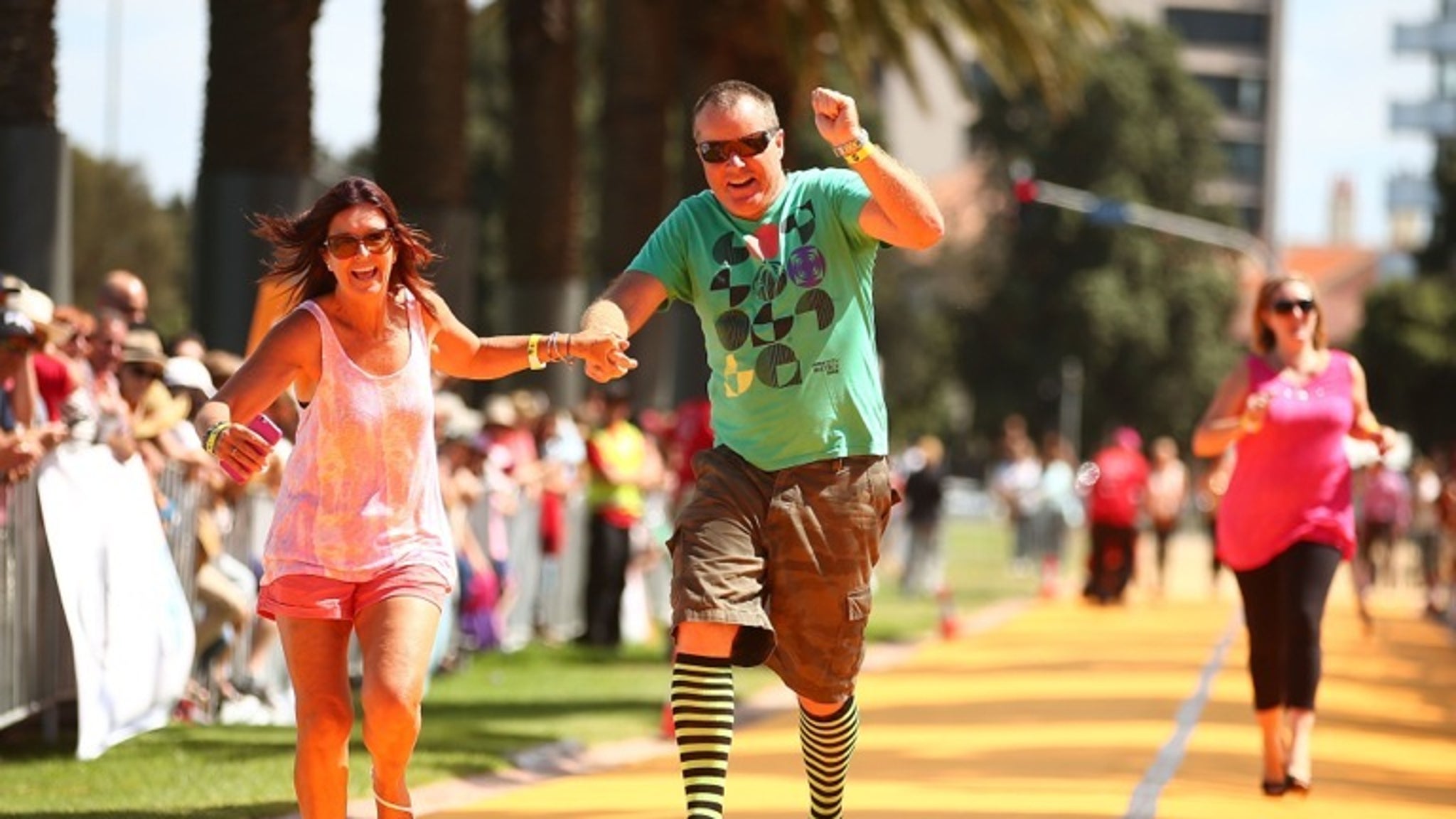 The World's Largest High Heel Race 2016